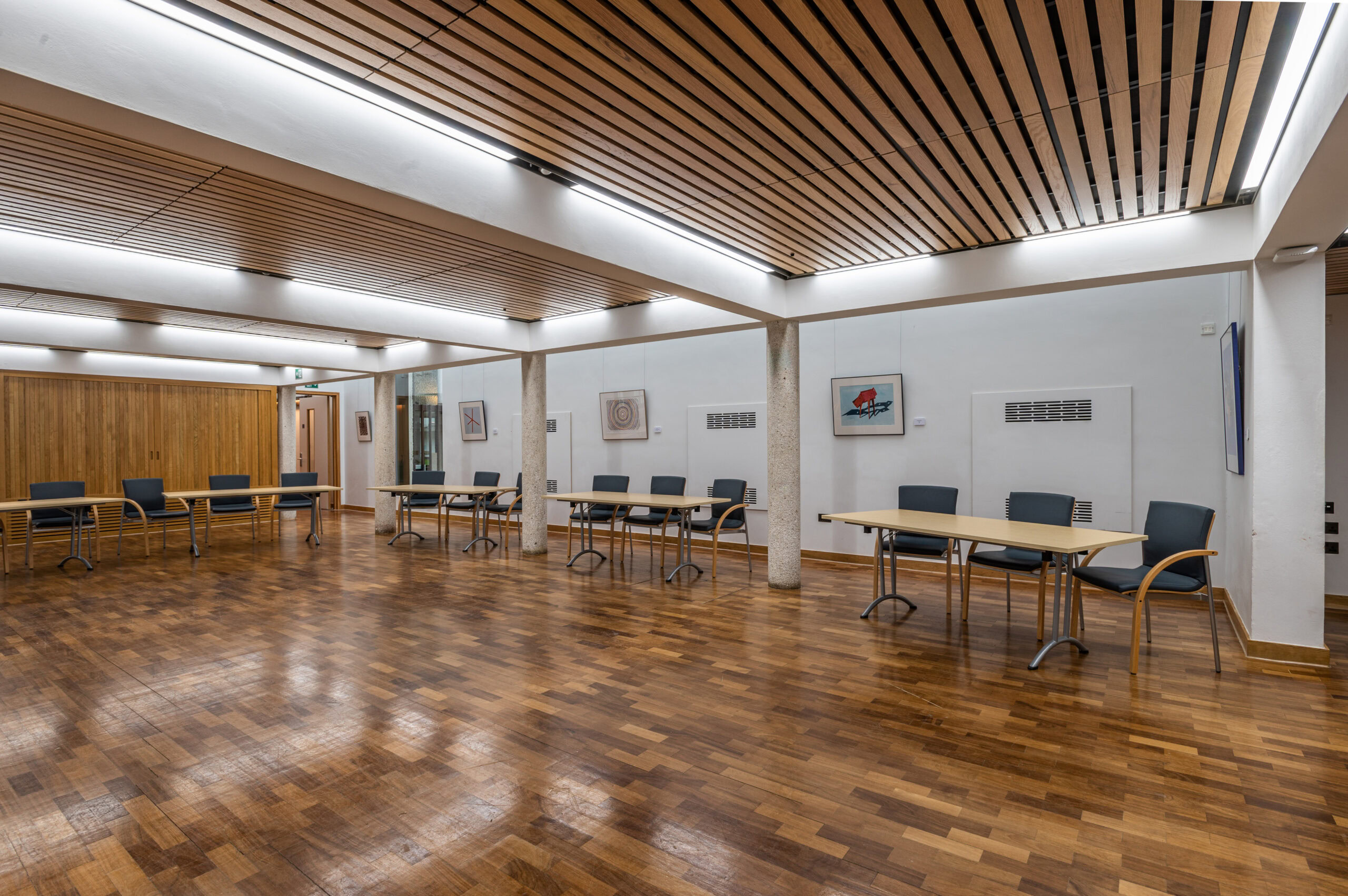 Large Conference and Dining Spaces - Wolfson College