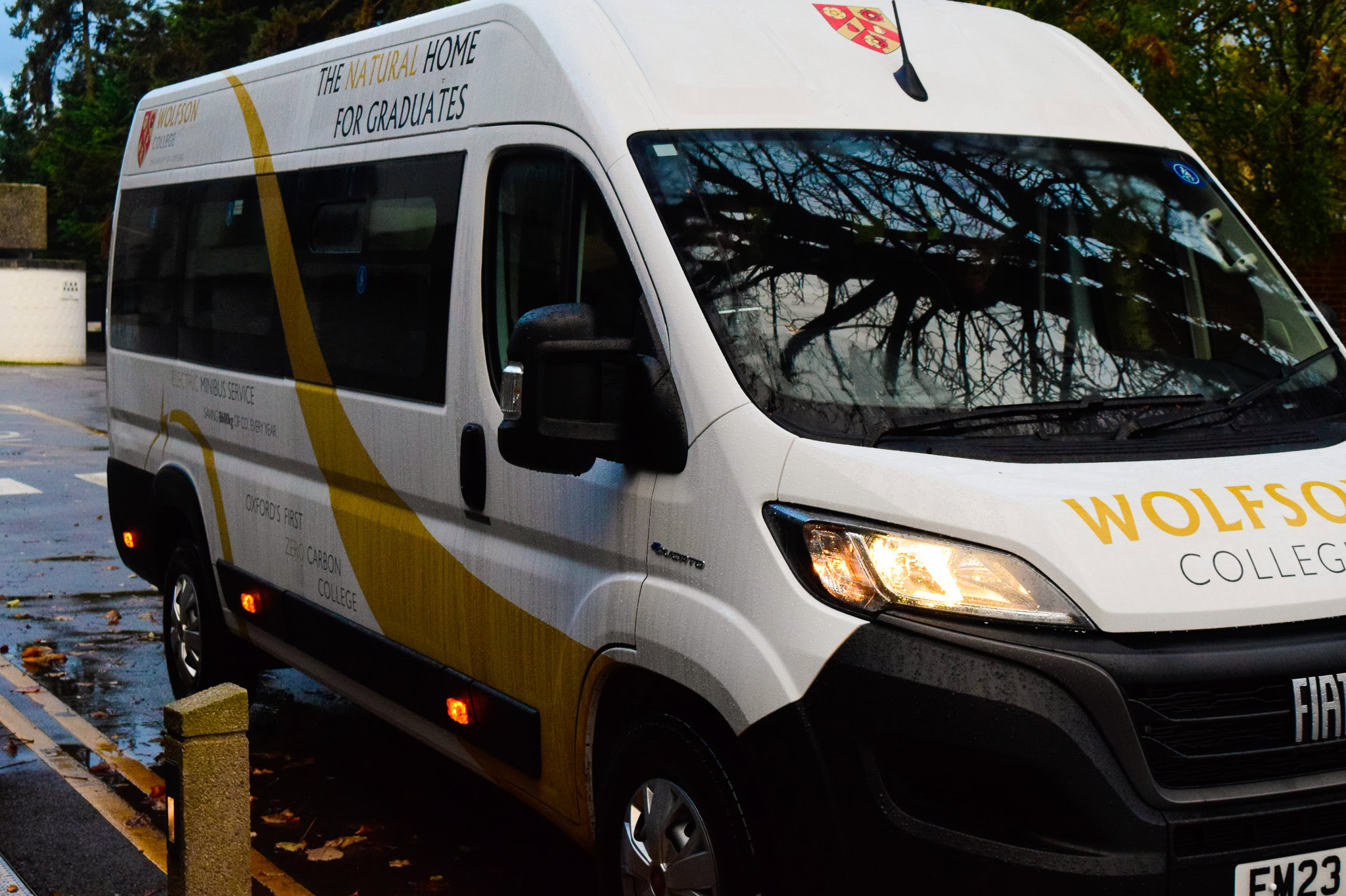 Electric Minibus Arrives at Wolfson - Wolfson College